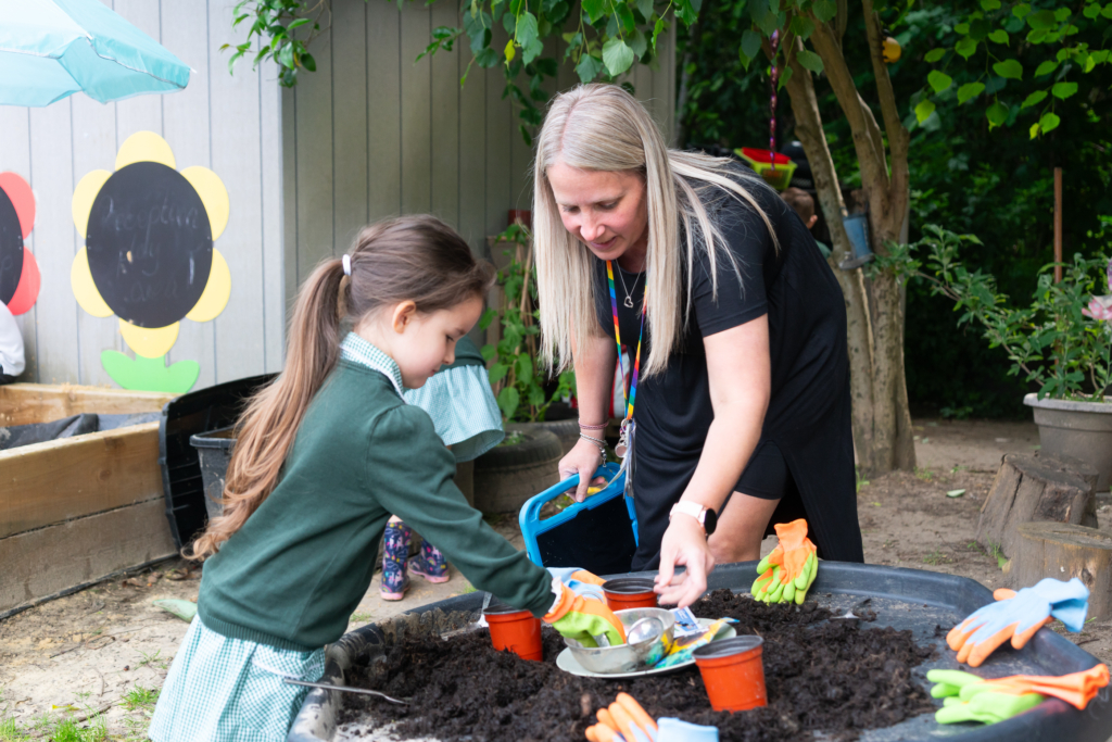 Contact Details for Halling Primary School